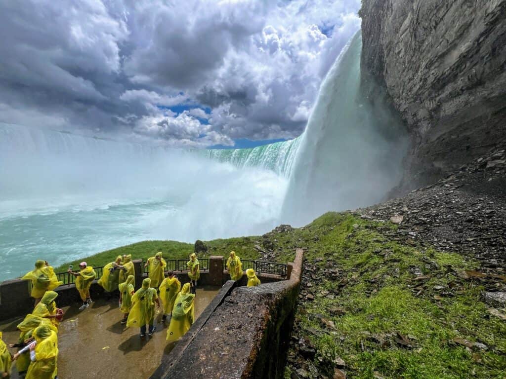 Getting From Niagara Falls to Niagara-on-the-Lake: How to Plan the Perfect Trip