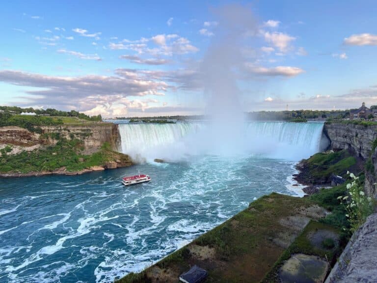 Spring in Niagara Falls, Canada: The Ultimate Travel Guide