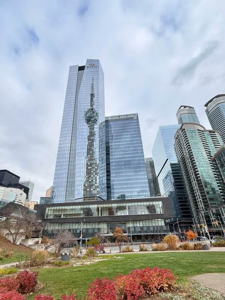 Best Things to Do Alone in Toronto: The Ultimate Solo Travel Guide