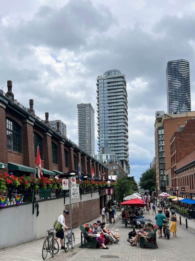 Best Things to Do Alone in Toronto: The Ultimate Solo Travel Guide